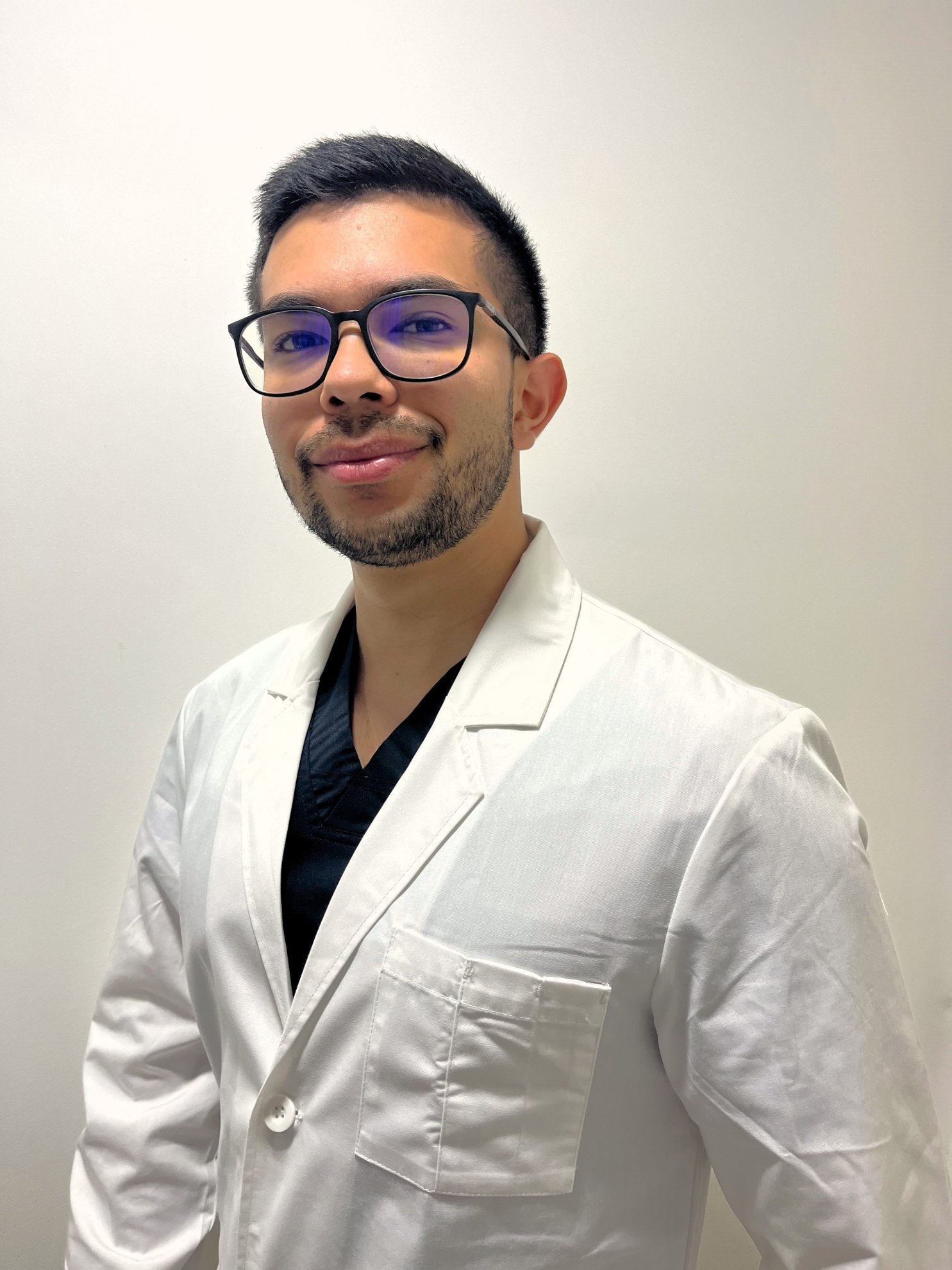 ALEJANDRO CABRERA SÁEZ - Clínica Andes Salud Chillán